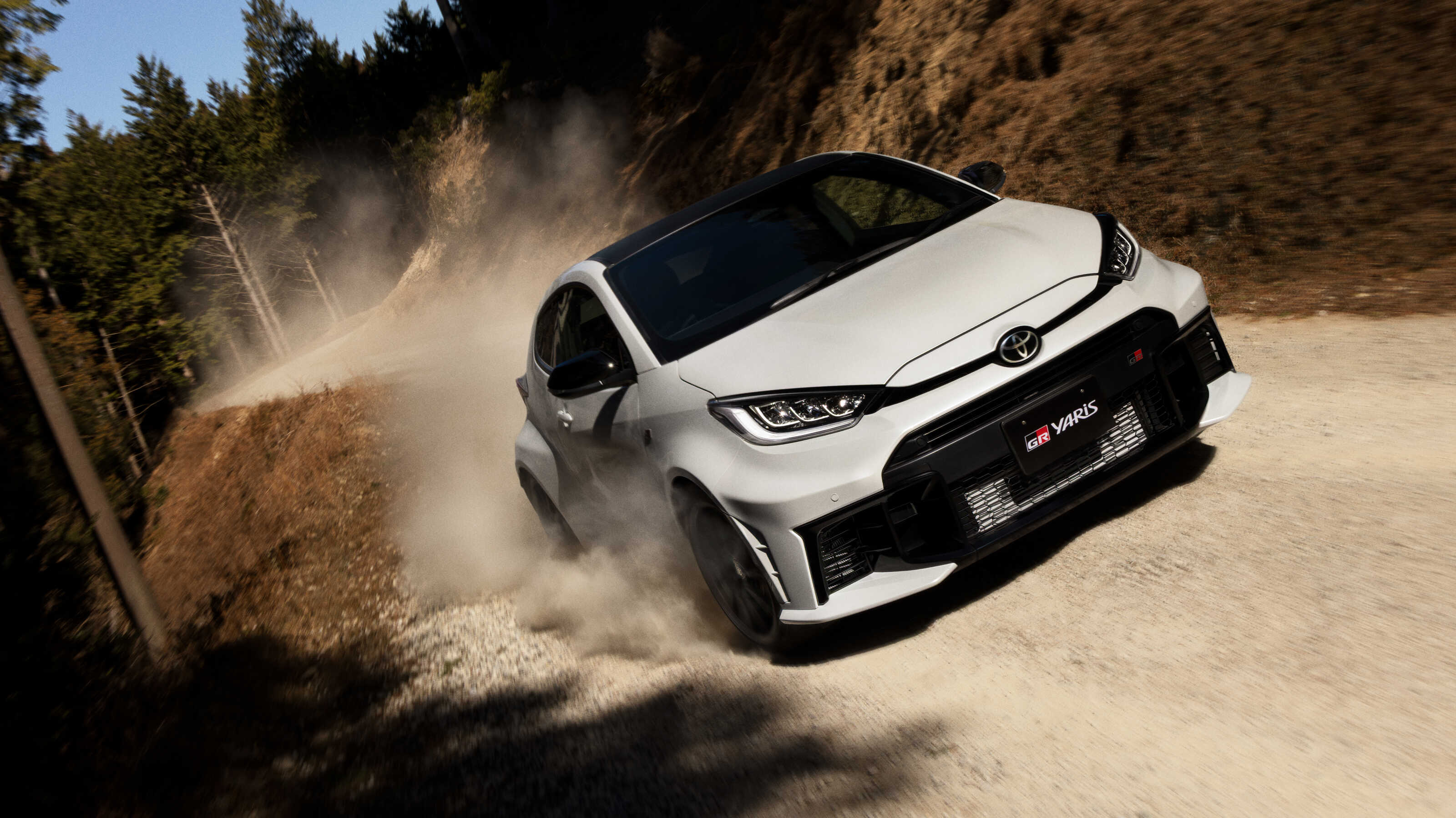 Yaris Cross-sortimentet 2025 stärks med uppdaterad GR SPORT-version ...