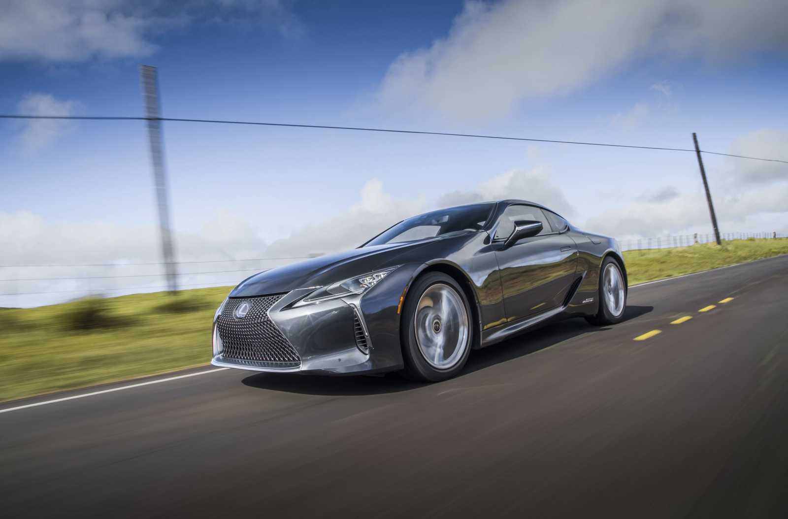 LC 500 Convertible i final för Women's World Car of the Year — Toyota