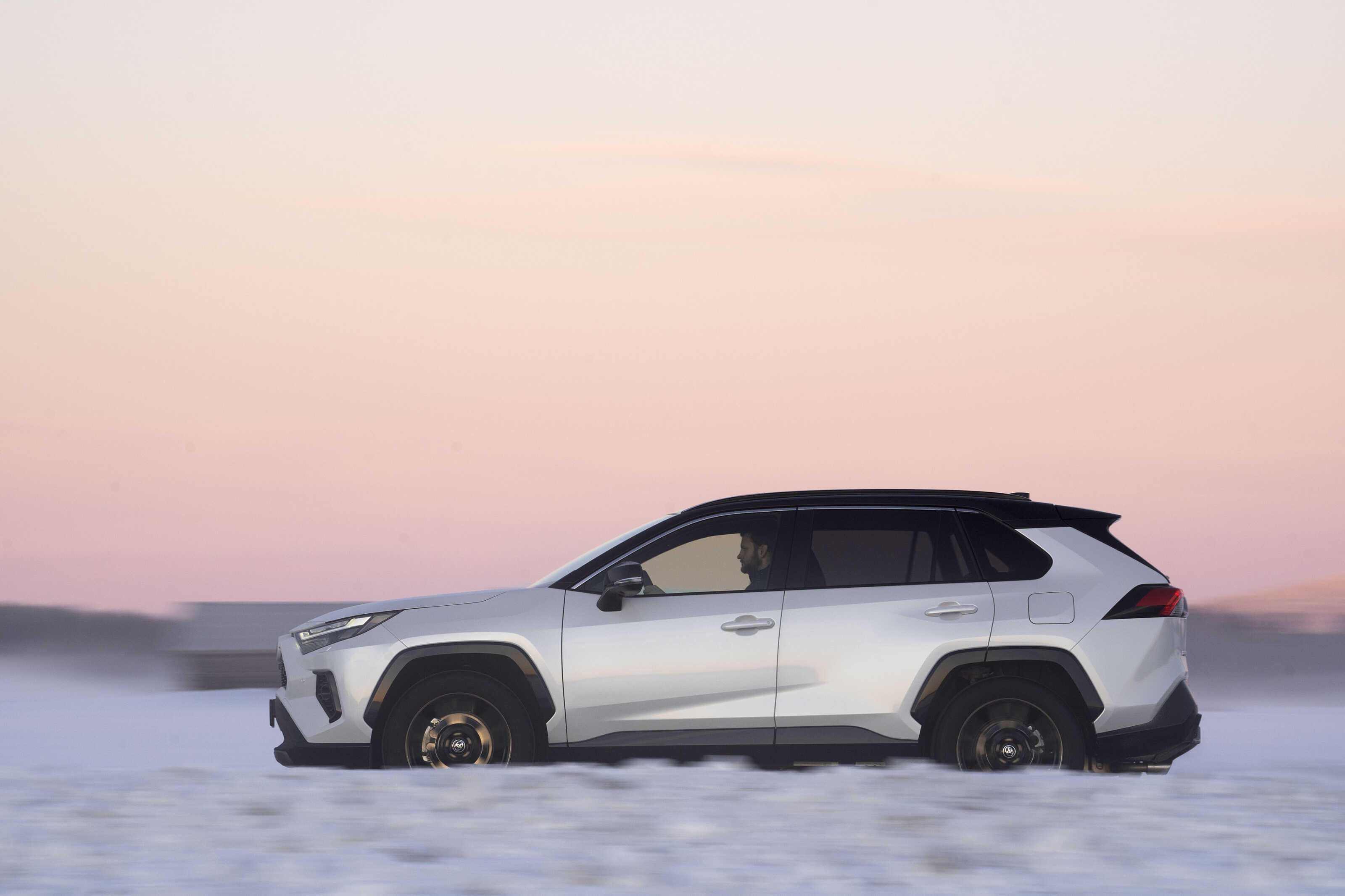 Upptäck Norrbotten med Toyota RAV4 GR SPORT — Toyota