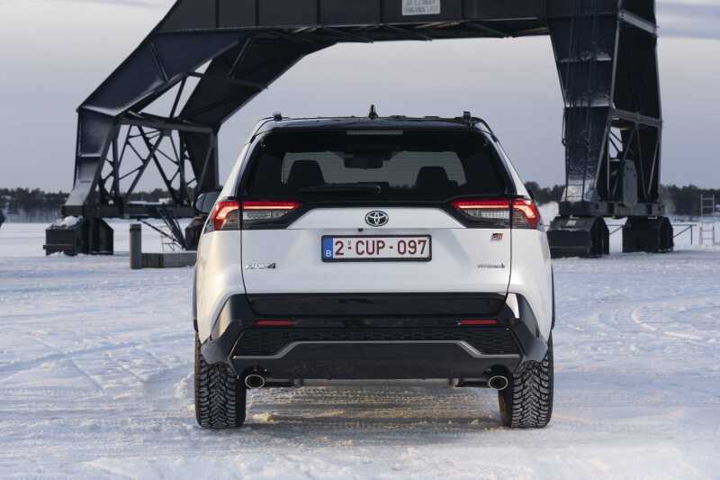 Upptäck Norrbotten med Toyota RAV4 GR SPORT — Toyota
