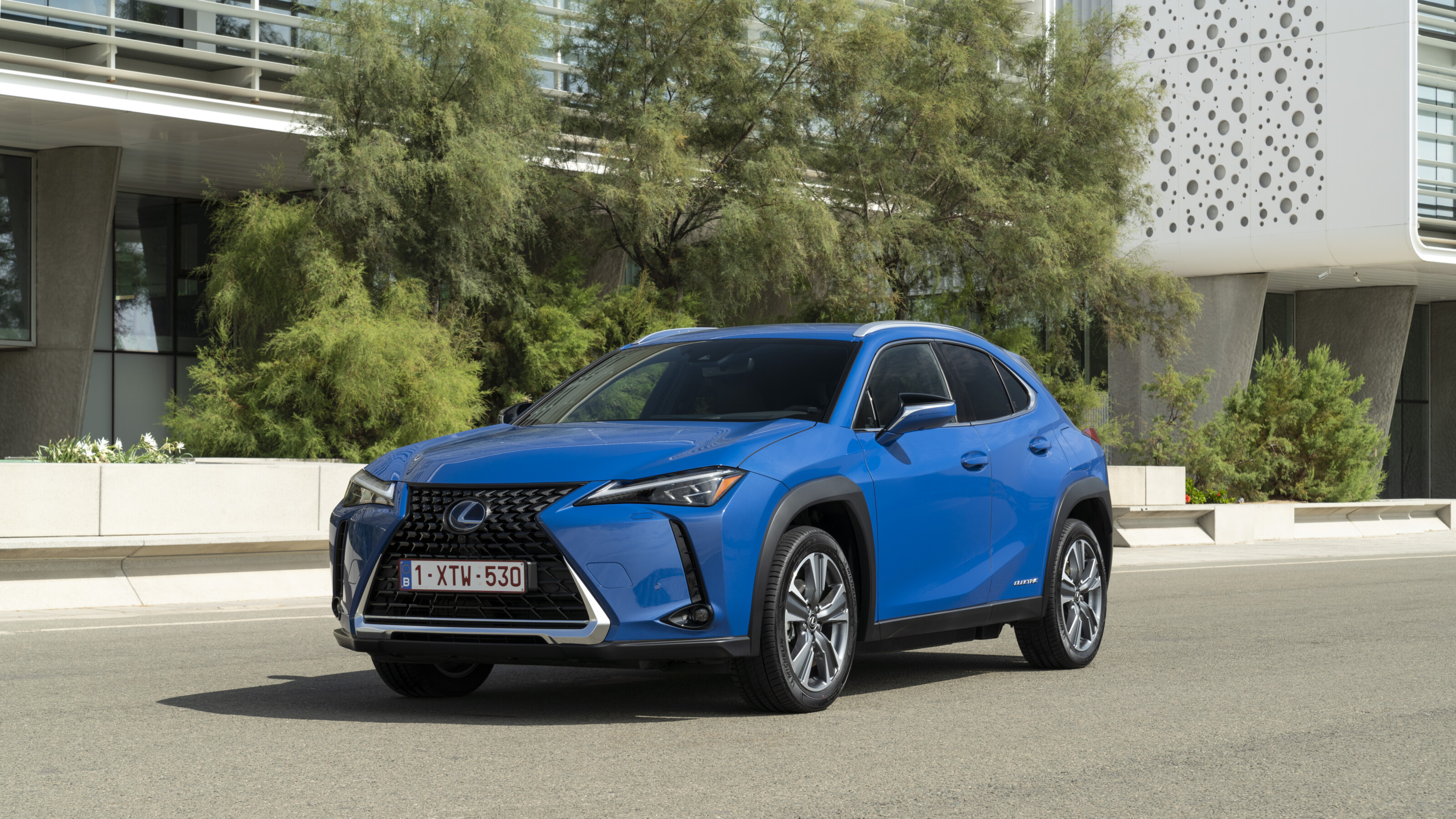 Lexus elbil nytt tillskott hos KINTO Share — Toyota
