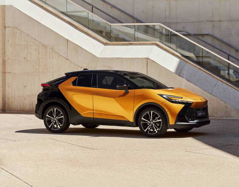 Världspremiär för helt nya Toyota C-HR — Toyota