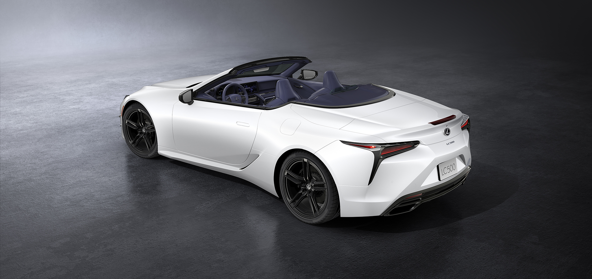 LEXUS flaggskepp LC Coupé, LC Convertible och Ultimate Edition i 2024 års utförande — Toyota