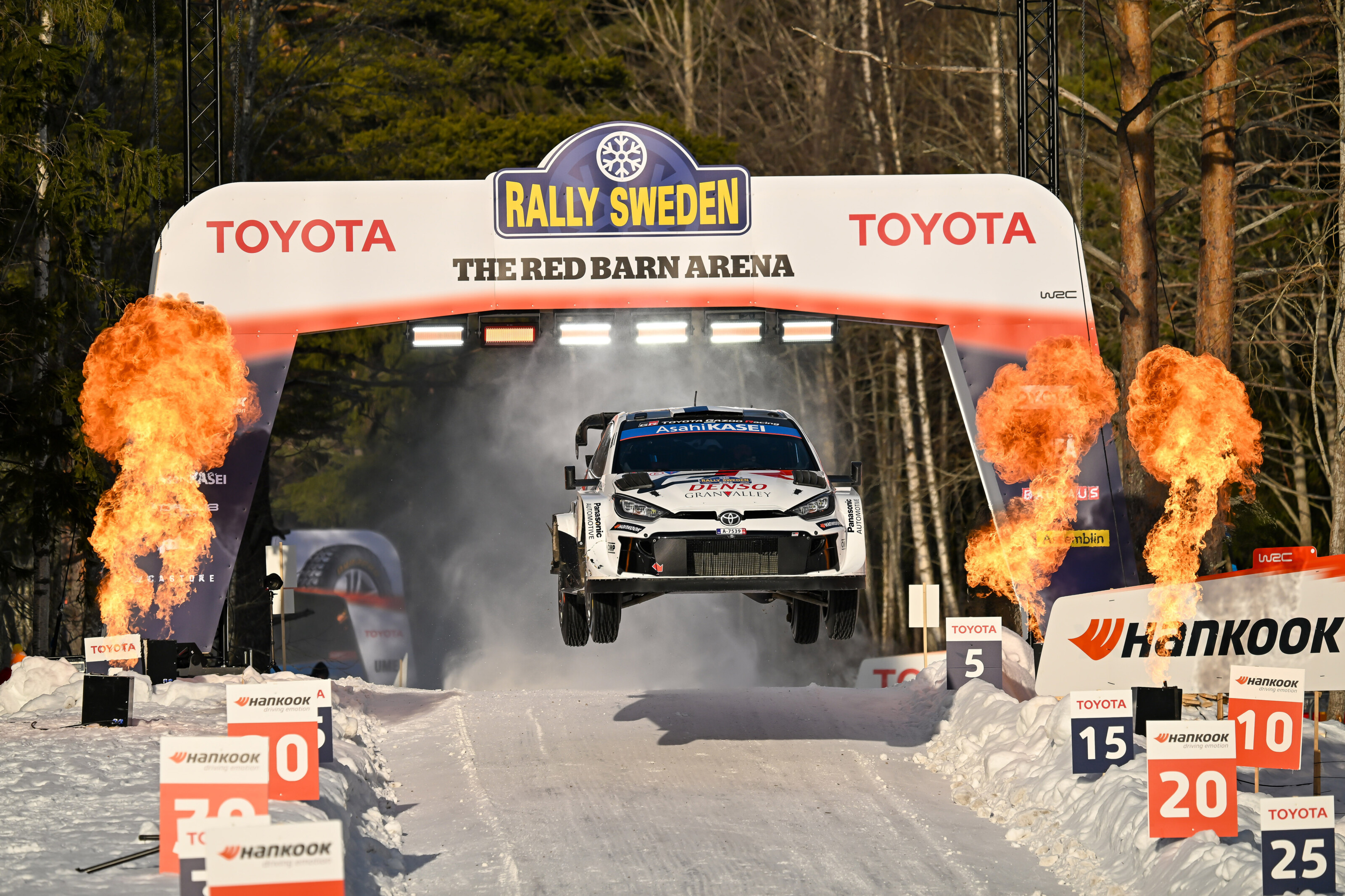 Dubbelvinst för Toyota i Rally Sweden — Toyota